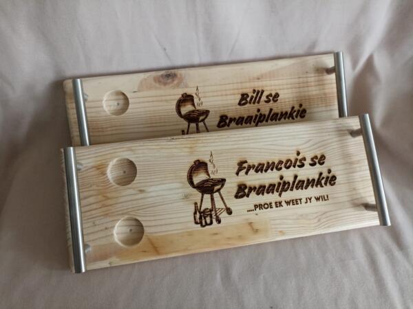 BRAAI PLANKIE WITH HANDLES | Oogpoeding